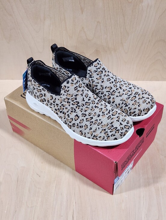 Skechers | Shoes | Skechers Leopard Print Slip On Sneakers Womens 9 Go ...
